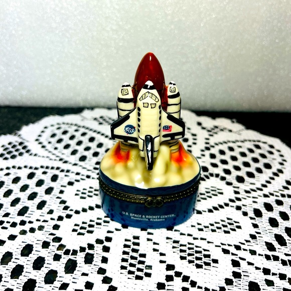 Accents | Vintage Huntsville Space Rocket Center Space Shuttle ...
